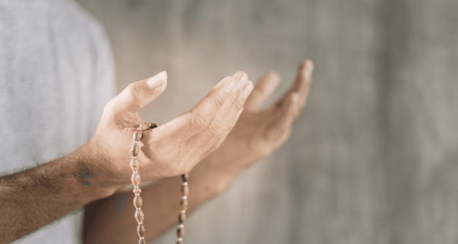 √ ADAB BERDOA: Maksud, Waktu Mustajab Berdoa, Sebab