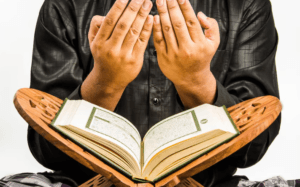 √ Surah Al Kauthar: Dalam Rumi, Arab, dan Maksudnya